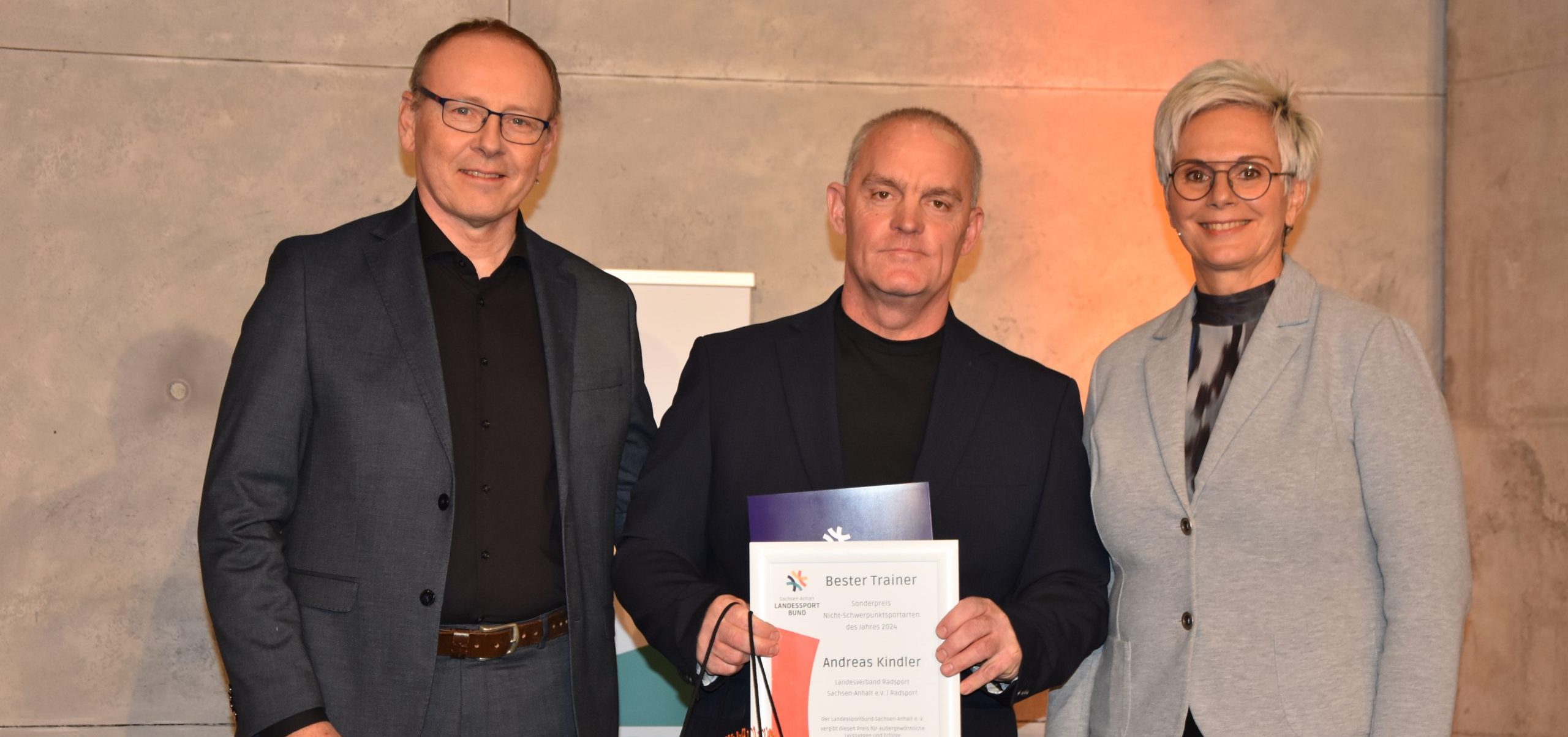 Auszeichnung: Andreas Kindler erhält LSB-Sonderpreis als erfolgreicher ...